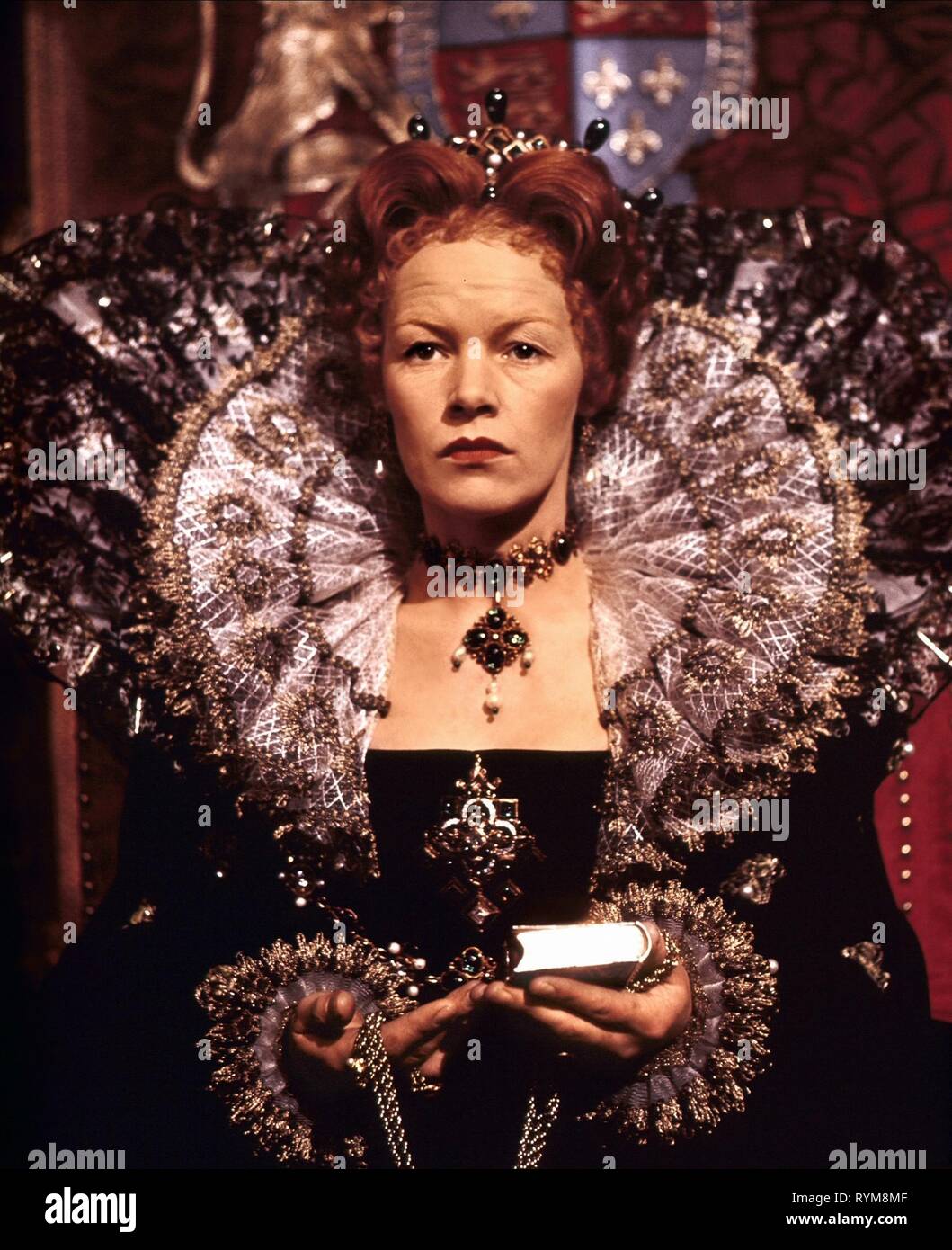 Glenda jackson at elizabeth hi-res stock photography and images - Alamy