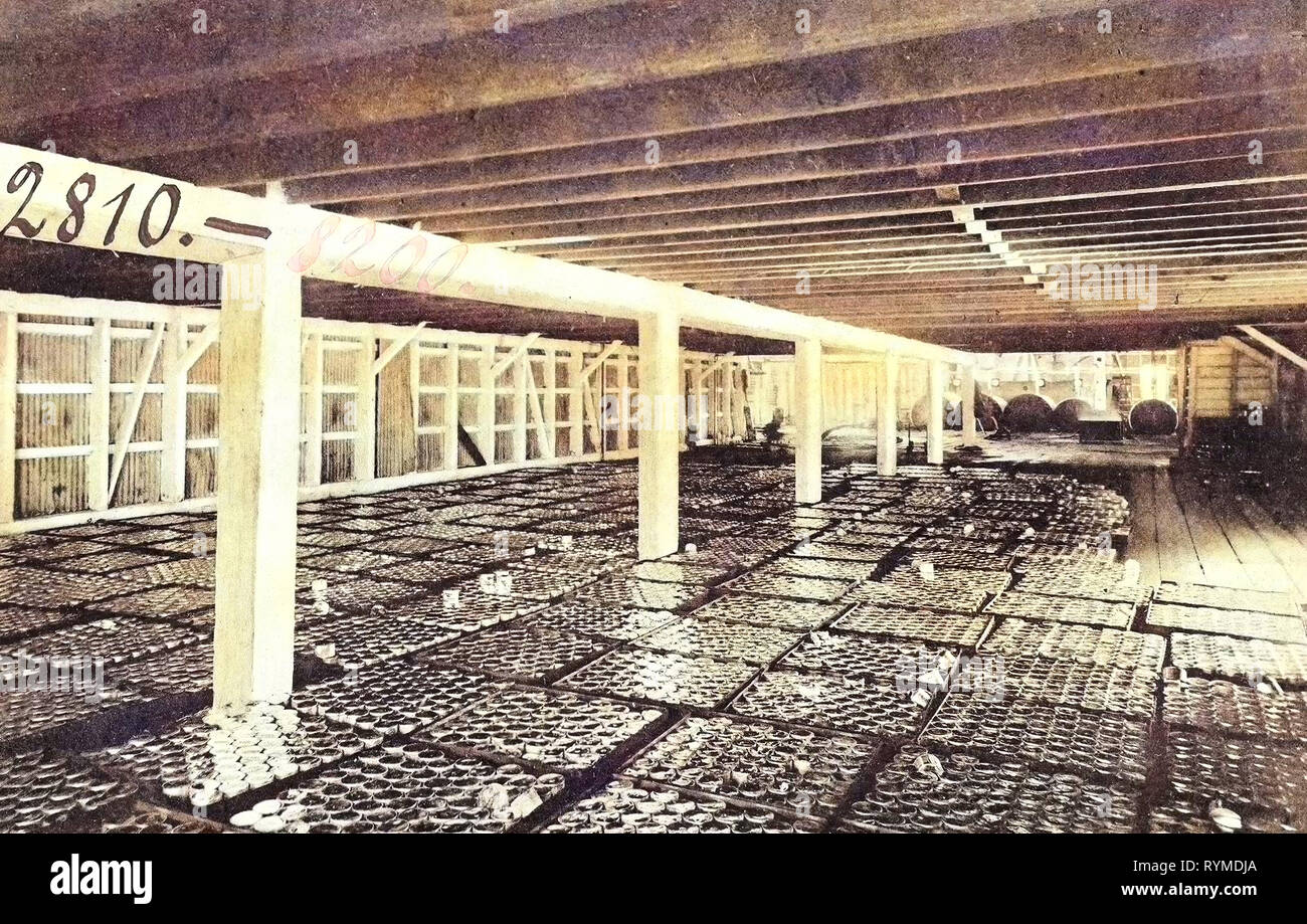 Canneries hi-res stock photography and images - Alamy