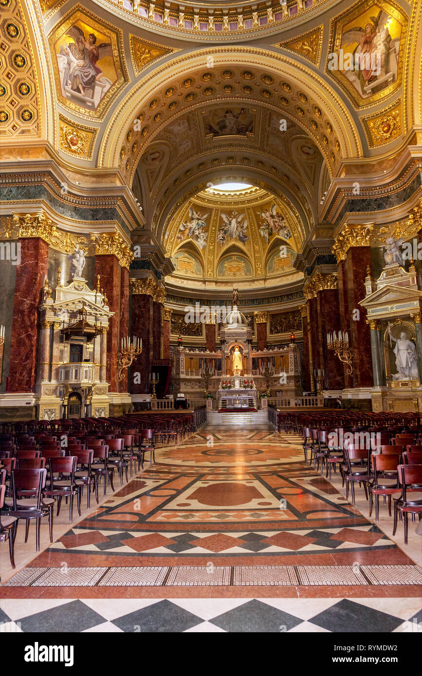 Inside St. Stephen's Basilica in Budapest, Hungary Stock Photo - Alamy