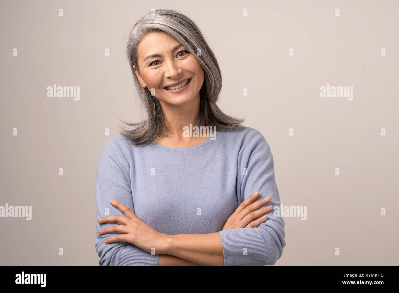 Crossed arms hi-res stock photography and images - Alamy