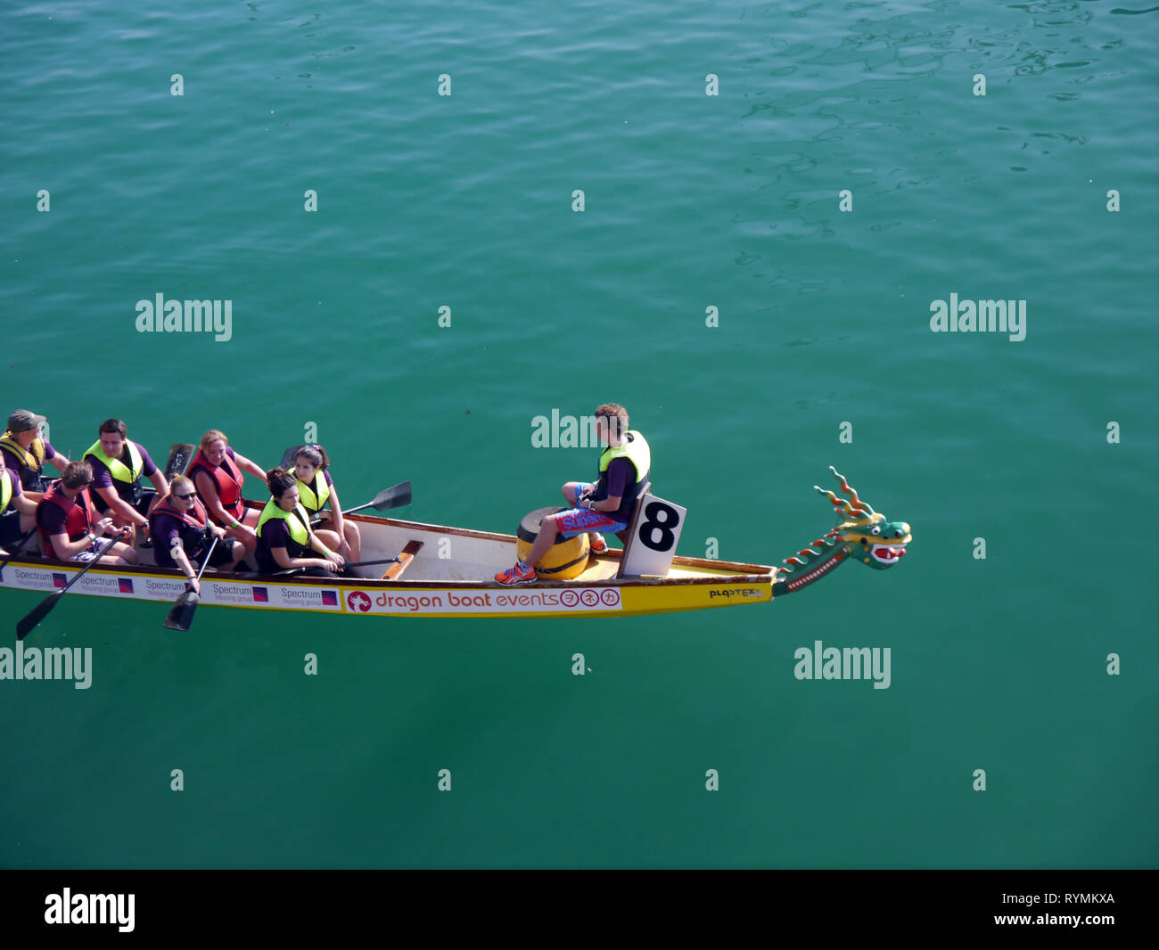 Row dragon boat hi-res stock photography and images - Alamy
