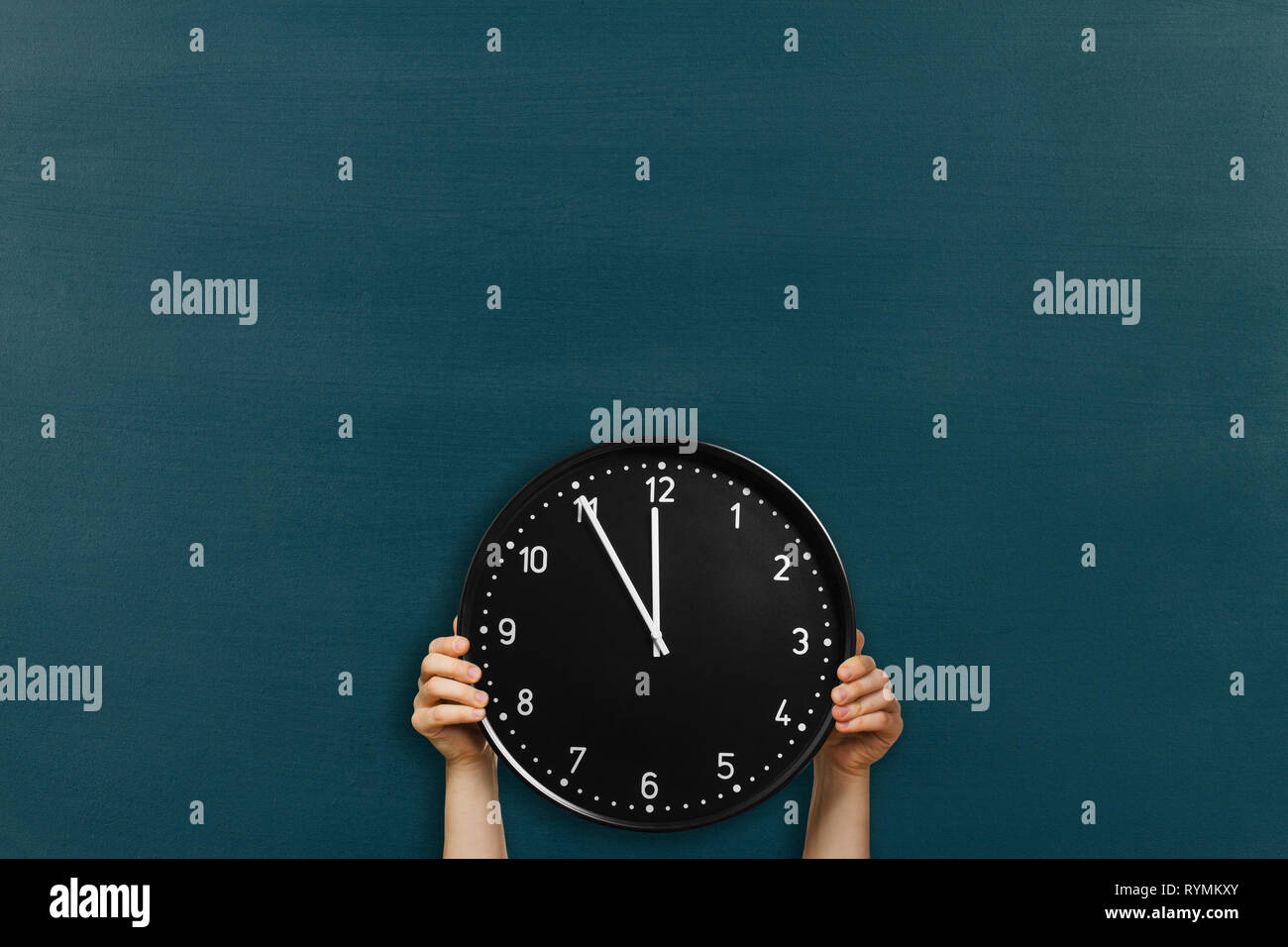 Clock face showing midnight midday hi-res stock photography and images ...