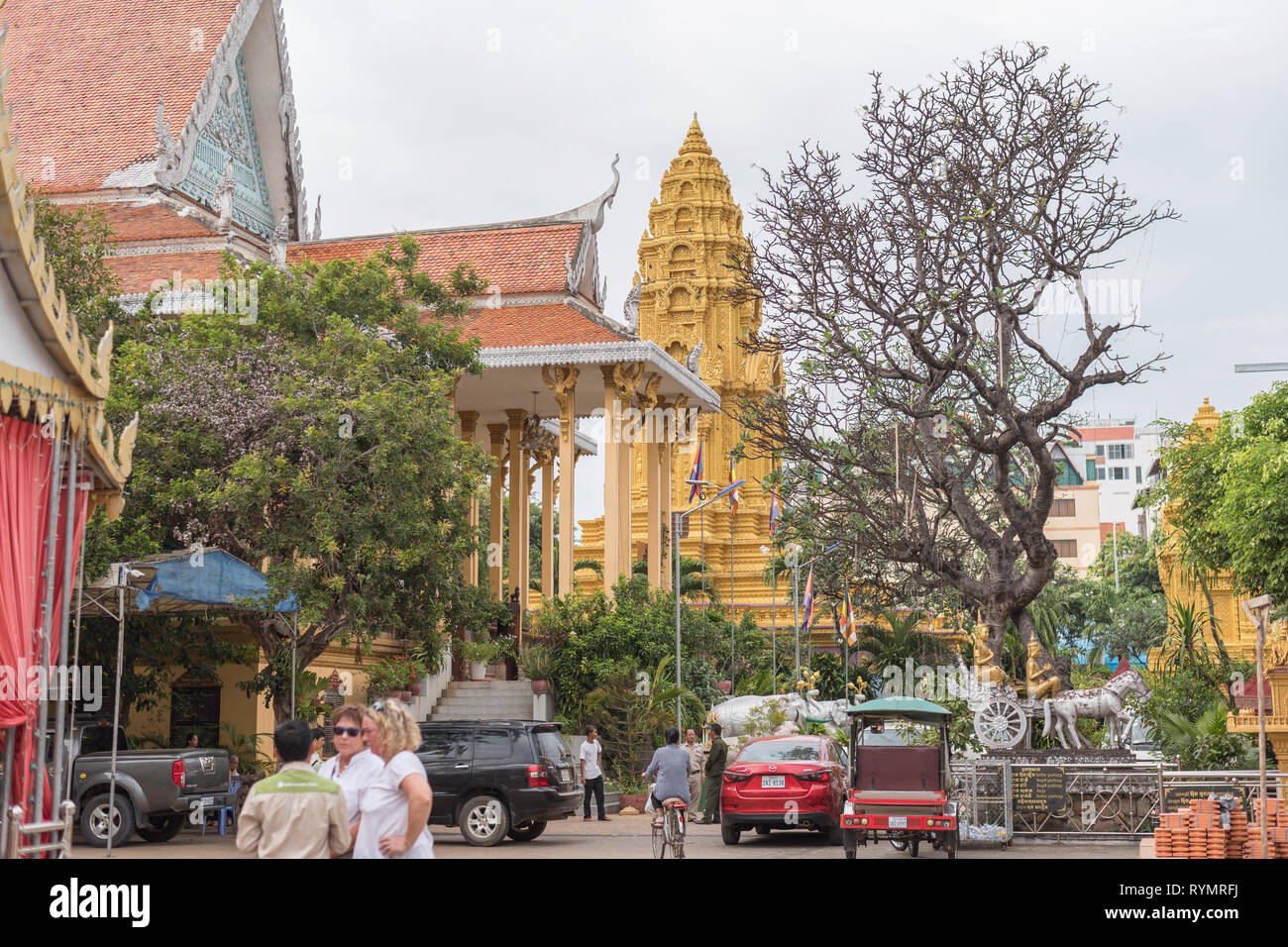Phnom Penh, Cambodia - January 12, 2019: Wat Ounalom, a temple complex ...