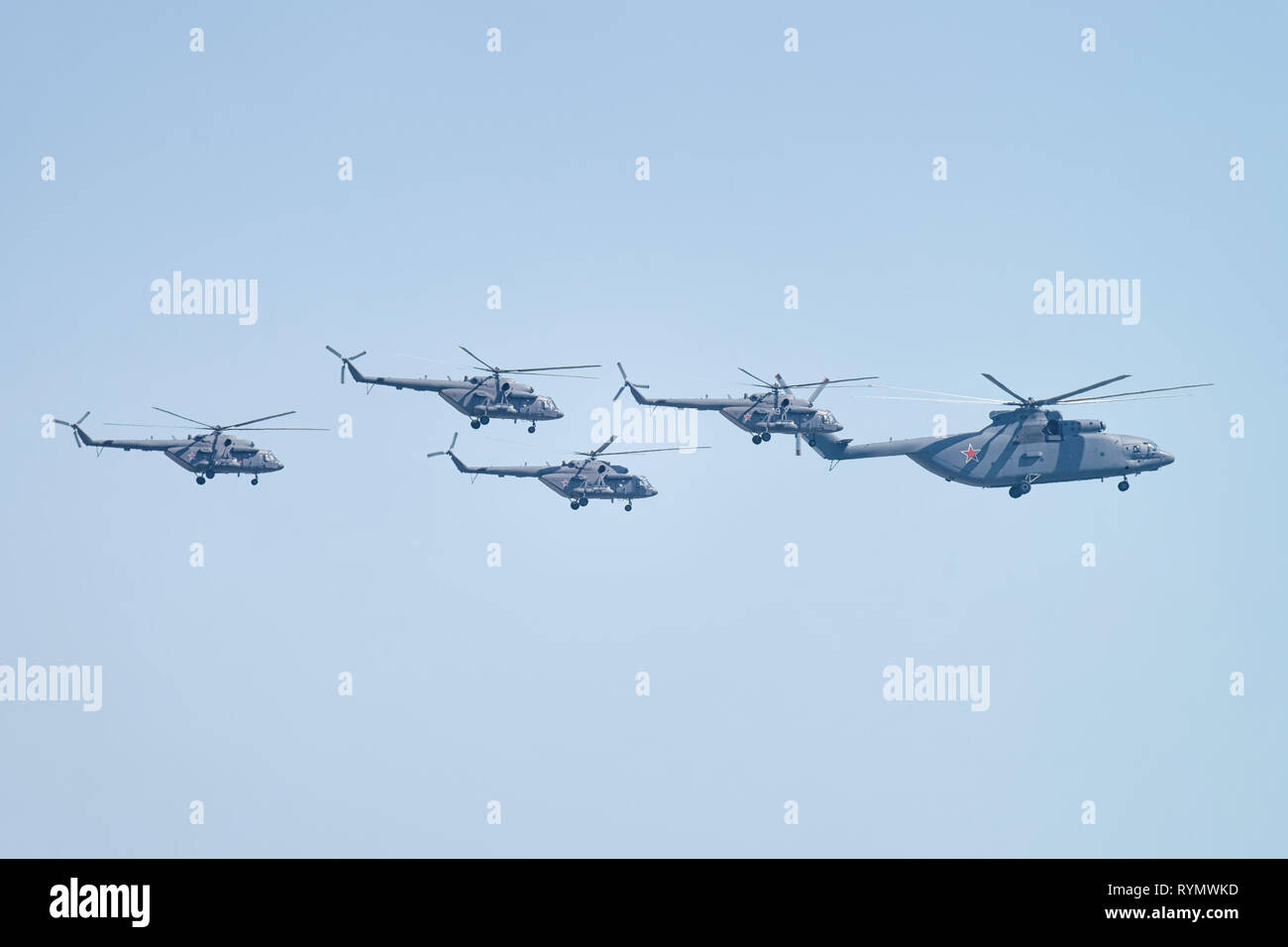 Russian military helicopters flying hi-res stock photography and images ...