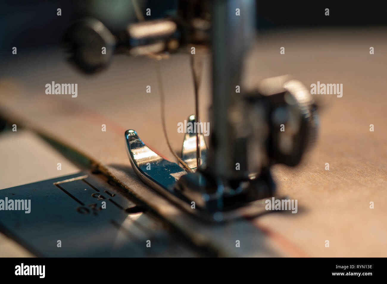 Sewing machine fabric craft hi-res stock photography and images - Alamy