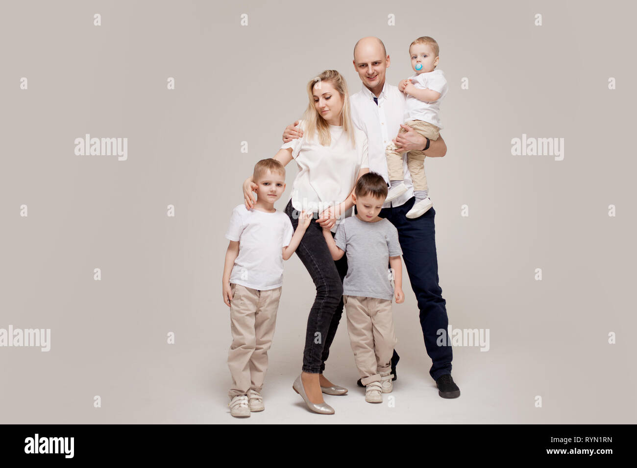 Dad and his three sons hi-res stock photography and images - Alamy