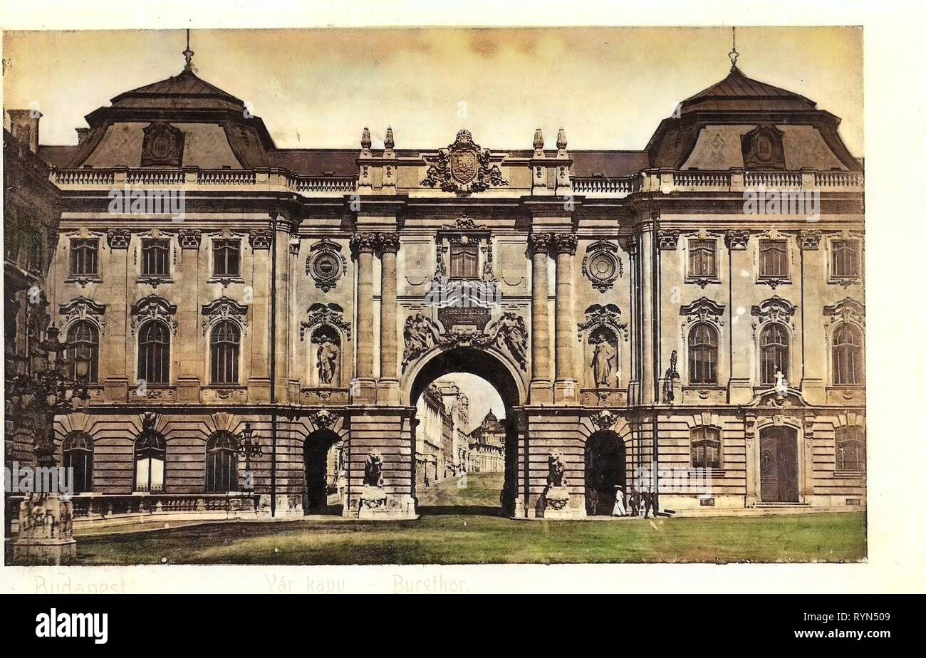 Buildings in Buda Castle, Oroszlános Gate, Sculptures of lions, 1904 ...