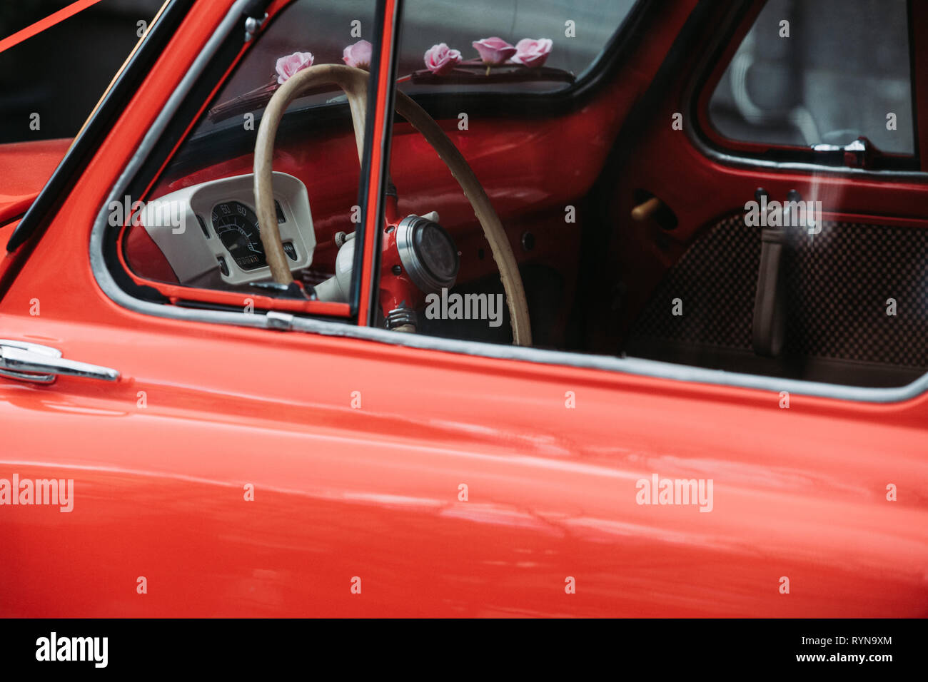 Vintage car decorated with ribbon hi-res stock photography and images ...