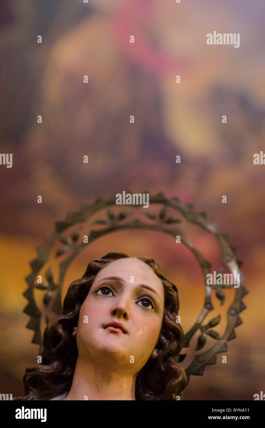 Catholic statue of Mary Stock Photo - Alamy