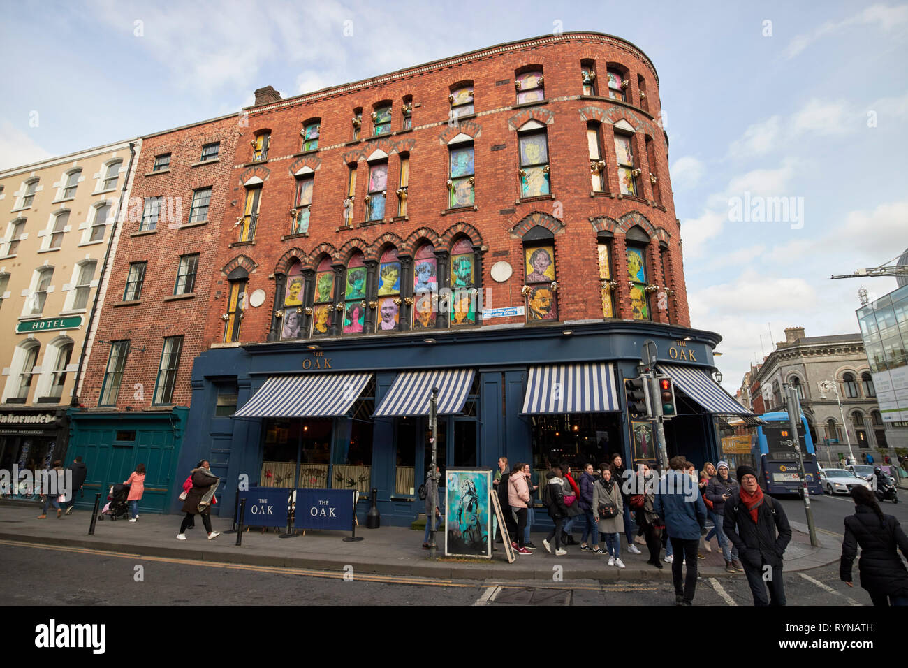 St james bar hi-res stock photography and images - Alamy