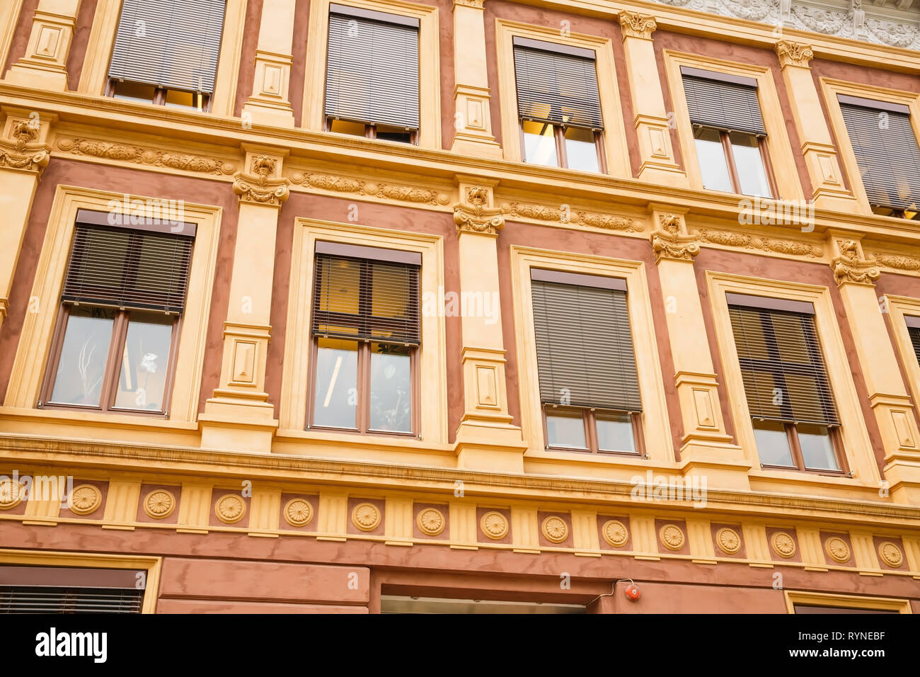 Building with big windows hi-res stock photography and images - Alamy