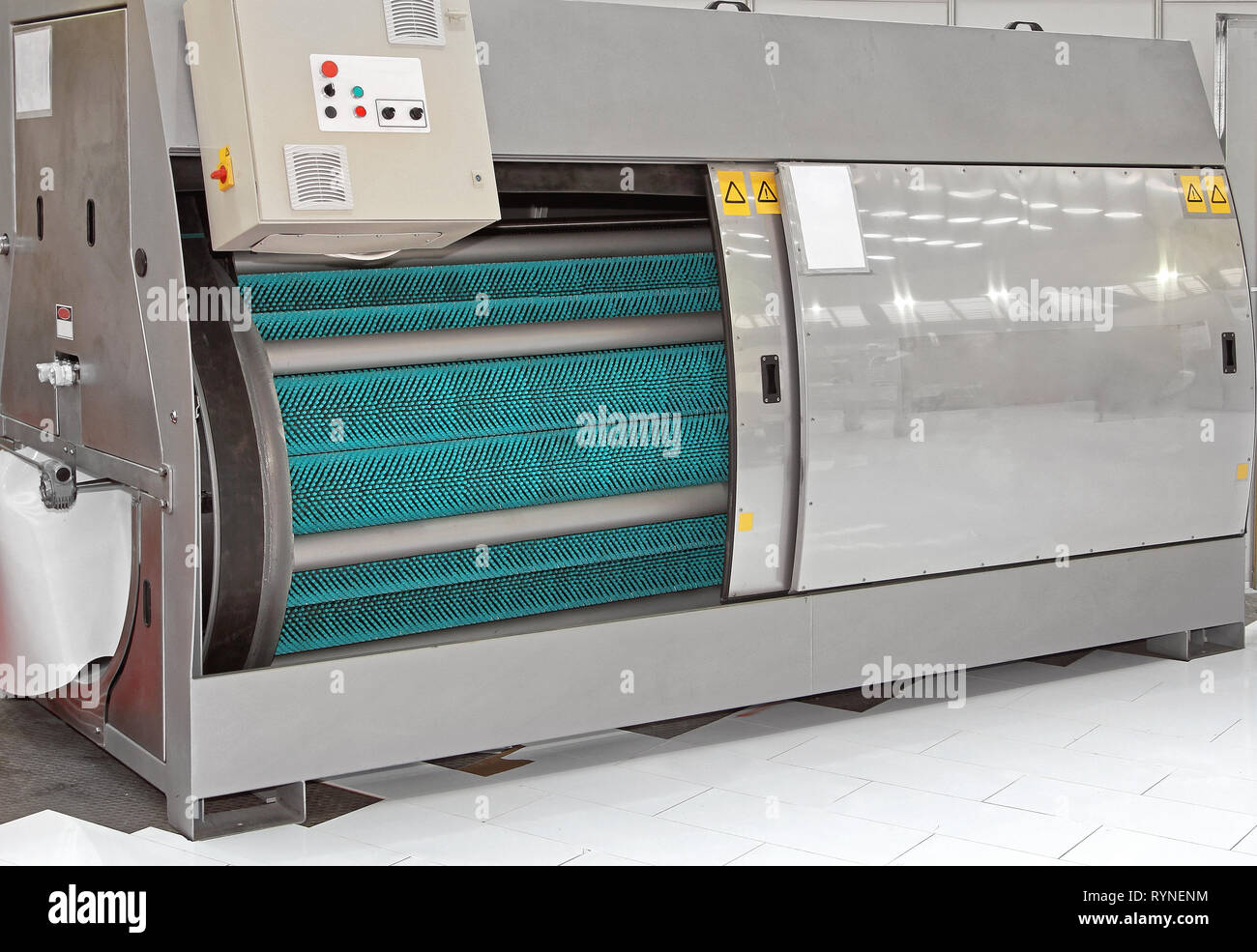 Automated Polishing Machine for Fruits and Vegetables Food Processing ...