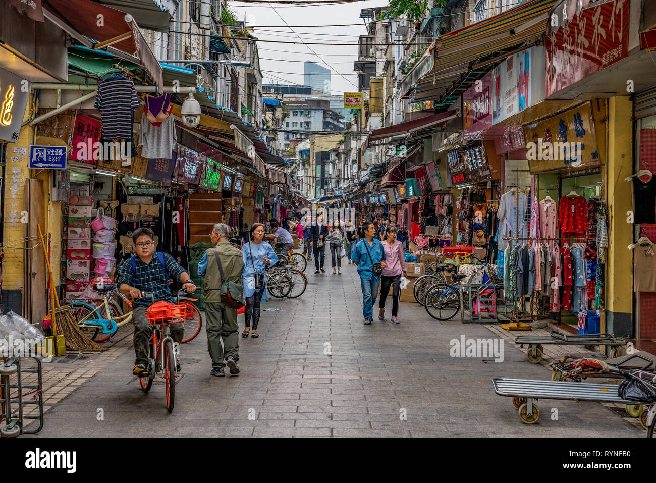 Old street buildings in china guangzhou hi-res stock photography and ...
