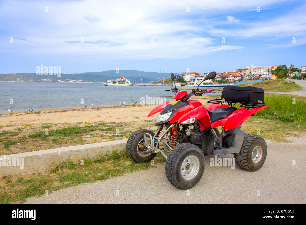 Quad bike on beach hi-res stock photography and images - Alamy