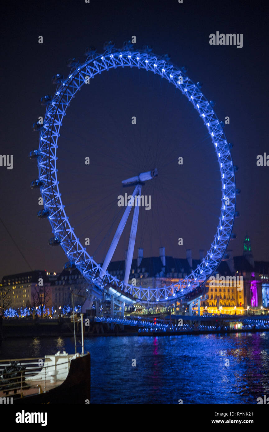 London Eye at night Stock Photo - Alamy