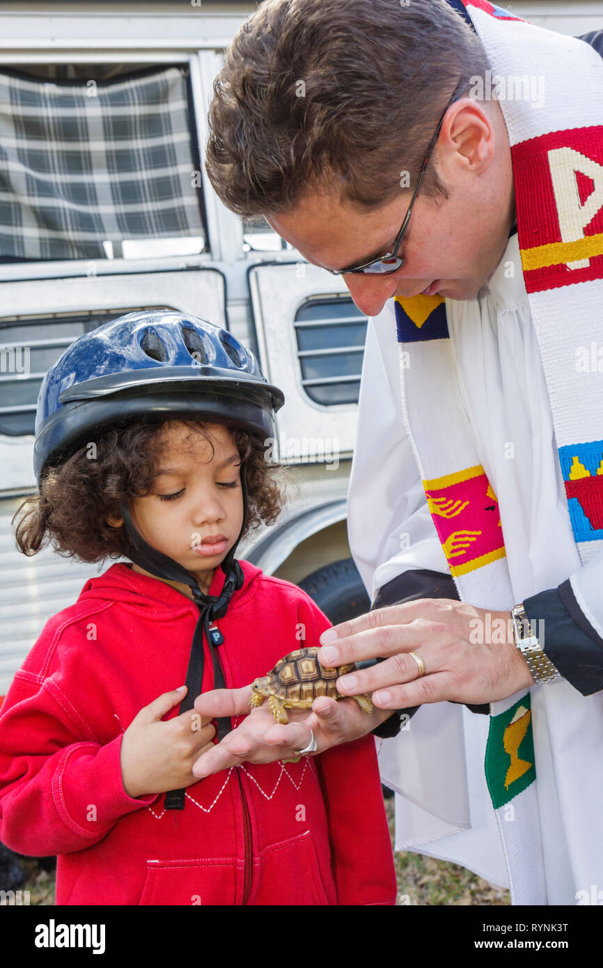 Miami Florida,Temple Israel,Bow Wow Palooza Interfaith Blessing of the ...