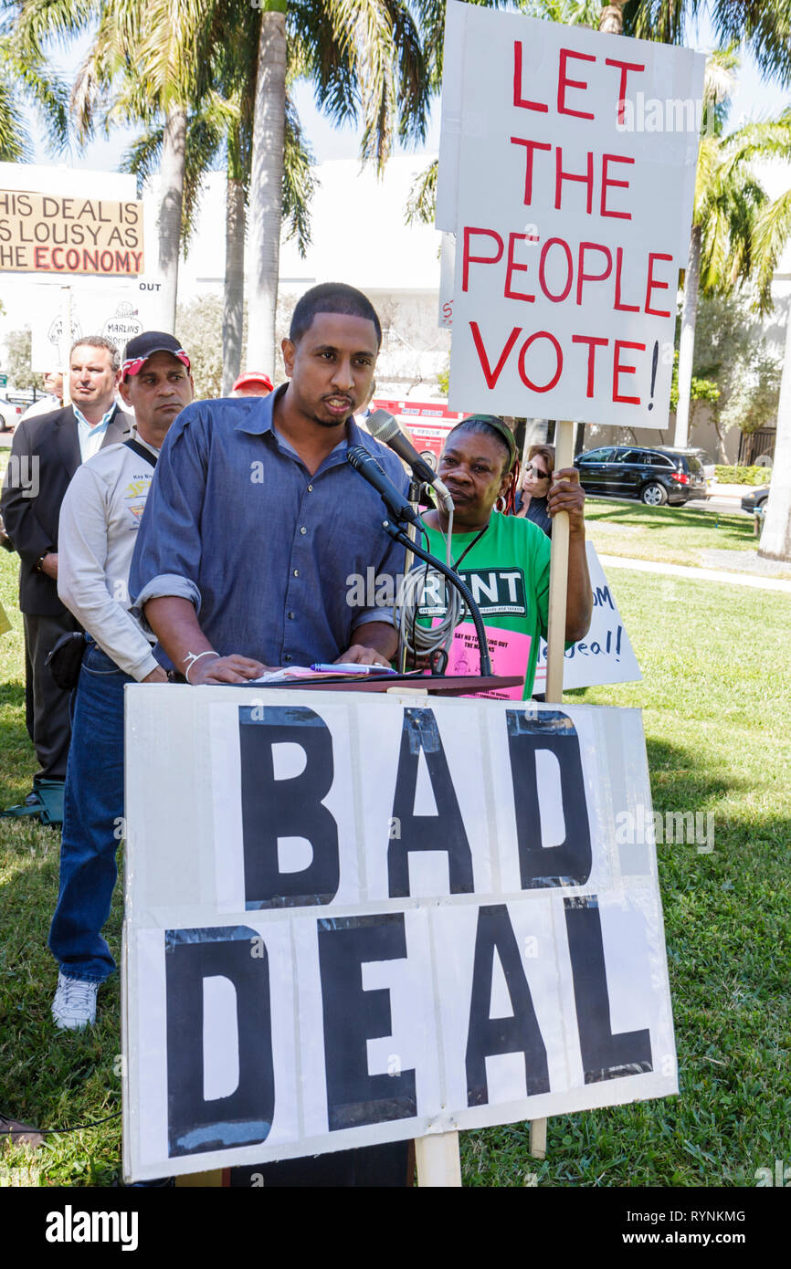 Baseball stadium under construction hi-res stock photography and images ...