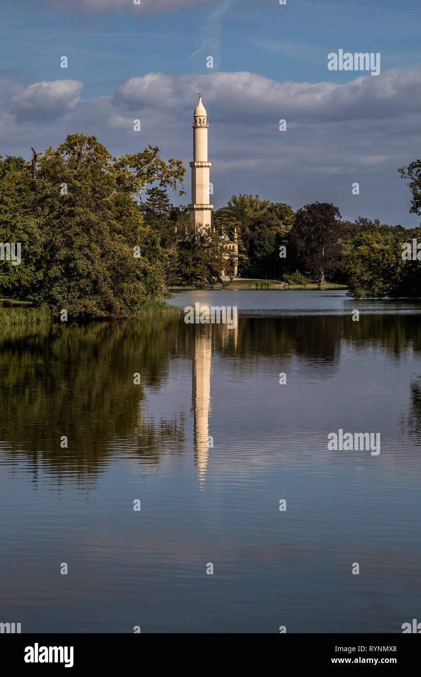 English heritage history hi-res stock photography and images - Alamy