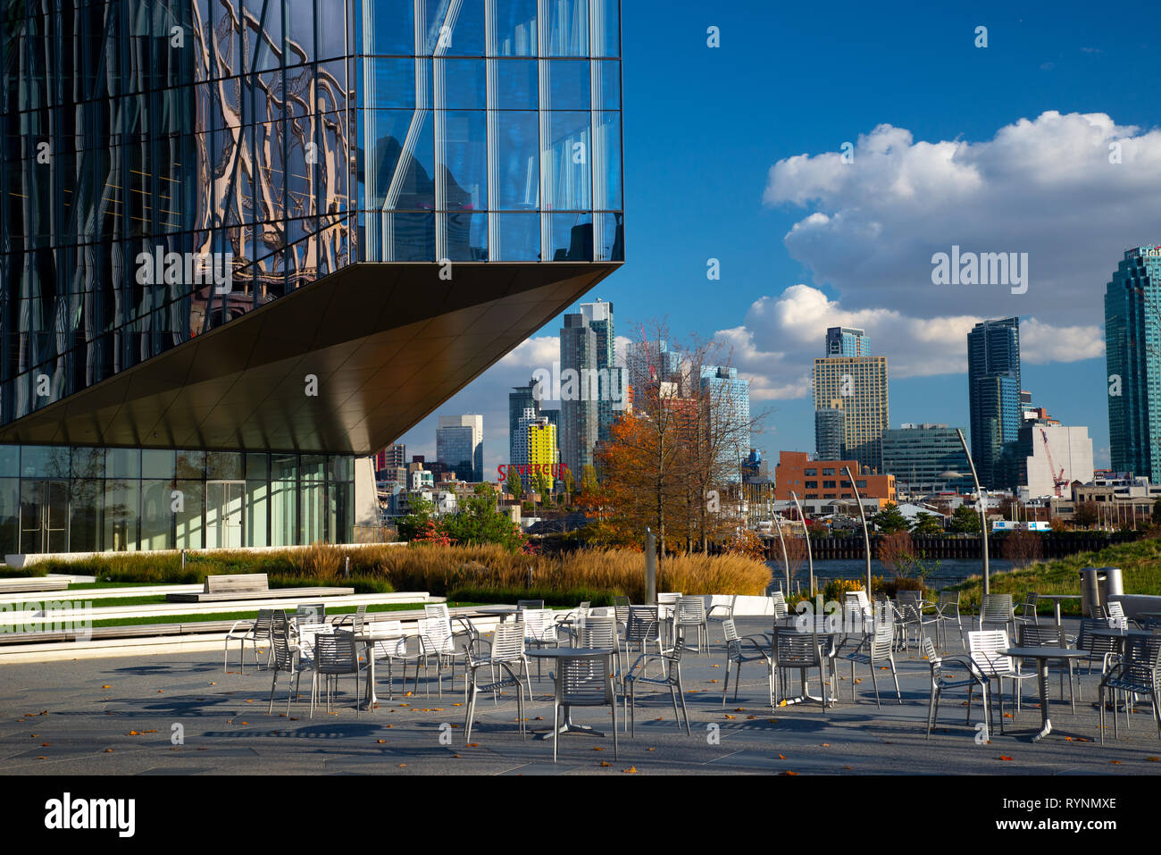 Cityscape of Long Island City, Queens Stock Photo - Alamy