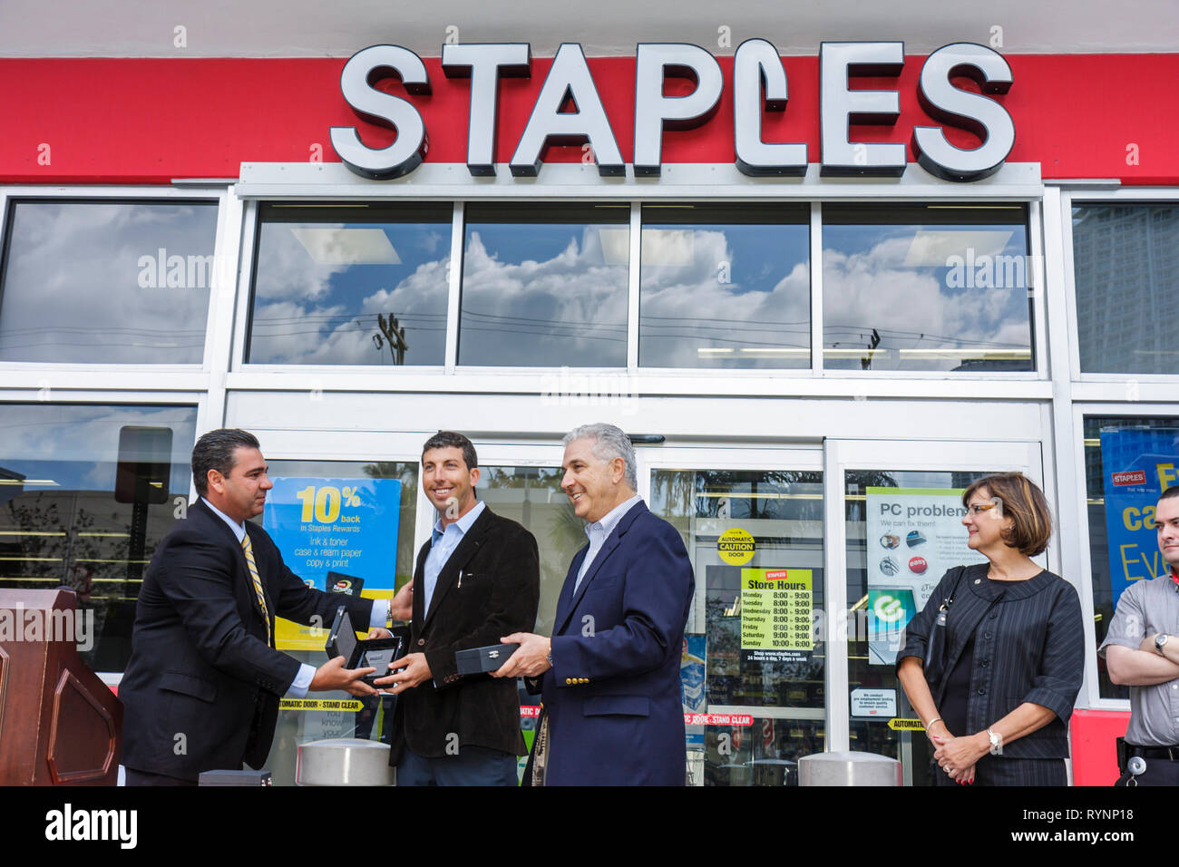 Miami Florida,Staples,office supply products store,retail,chain ...
