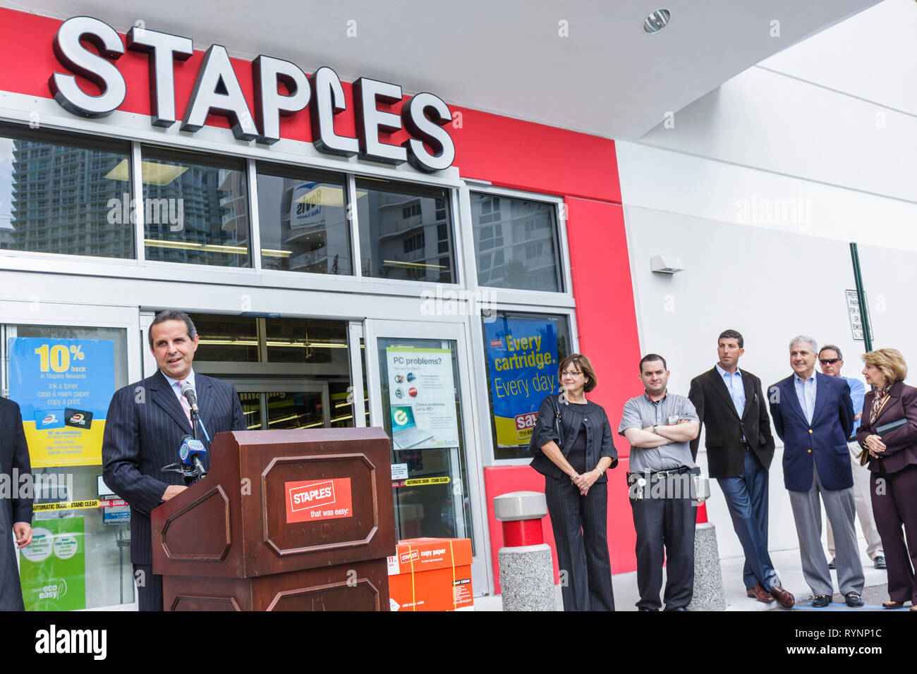 Miami Florida,Staples,office supply products store,retail,chain ...