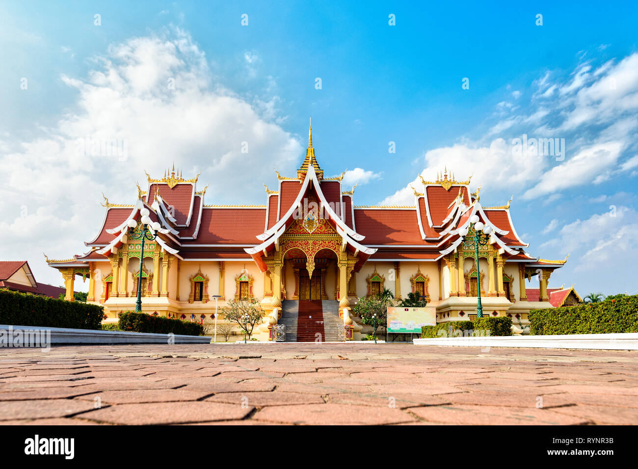 Thatluang tai temple hi-res stock photography and images - Alamy