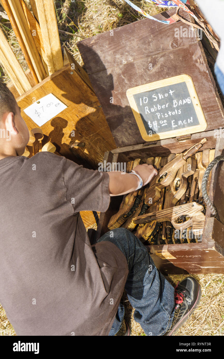 Native indian indigenous peoples stall stalls booth vendor vendors hi ...