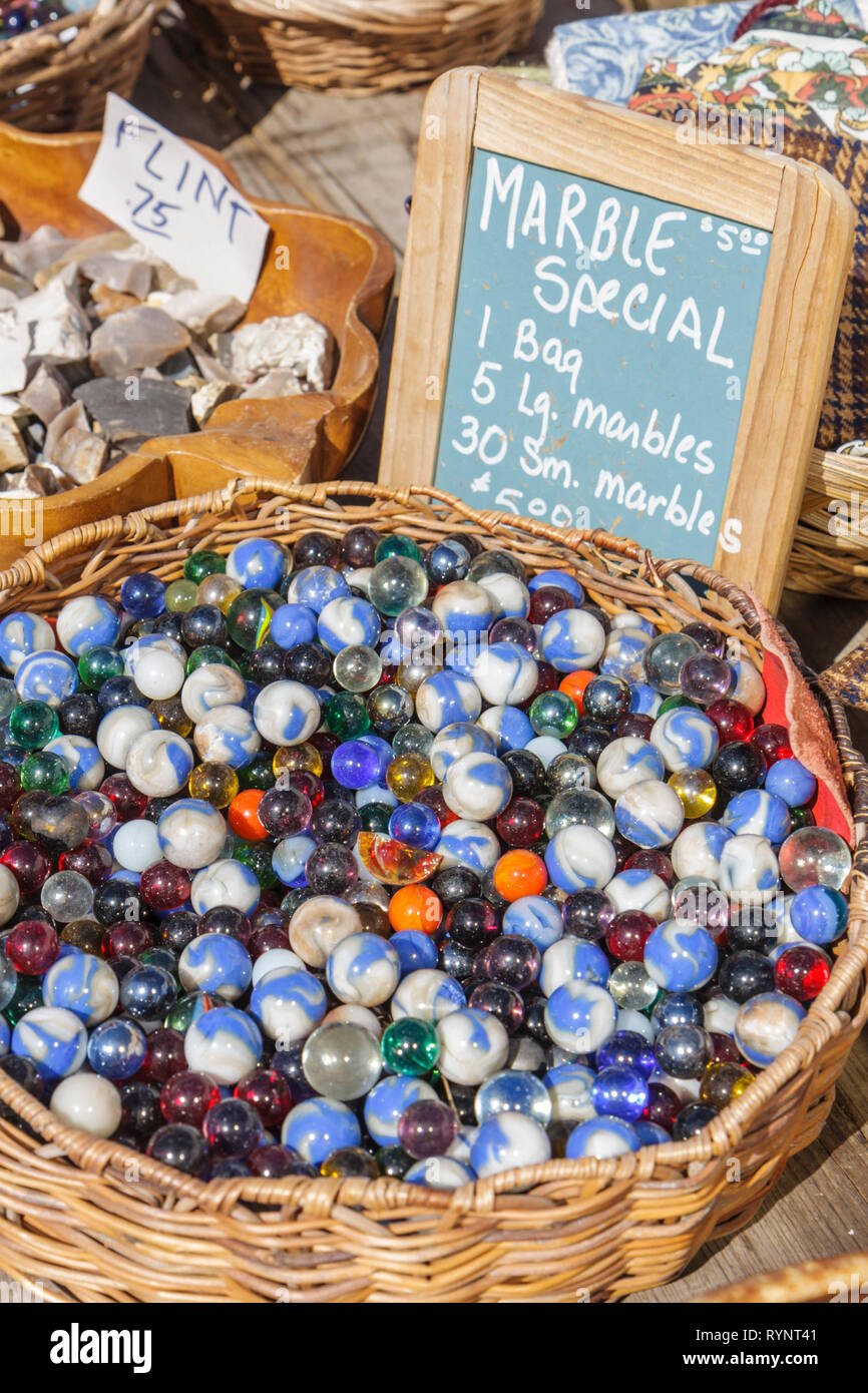 Native indian indigenous peoples stall stalls booth vendor vendors hi ...