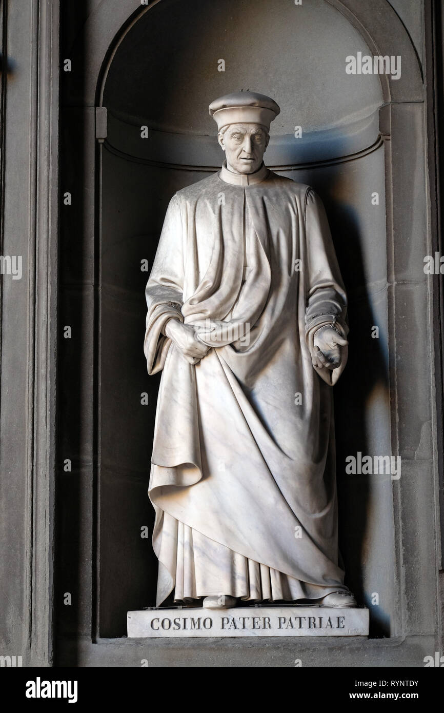 Cosimo Pater Patriae, statue in the Niches of the Uffizi Colonnade. The ...