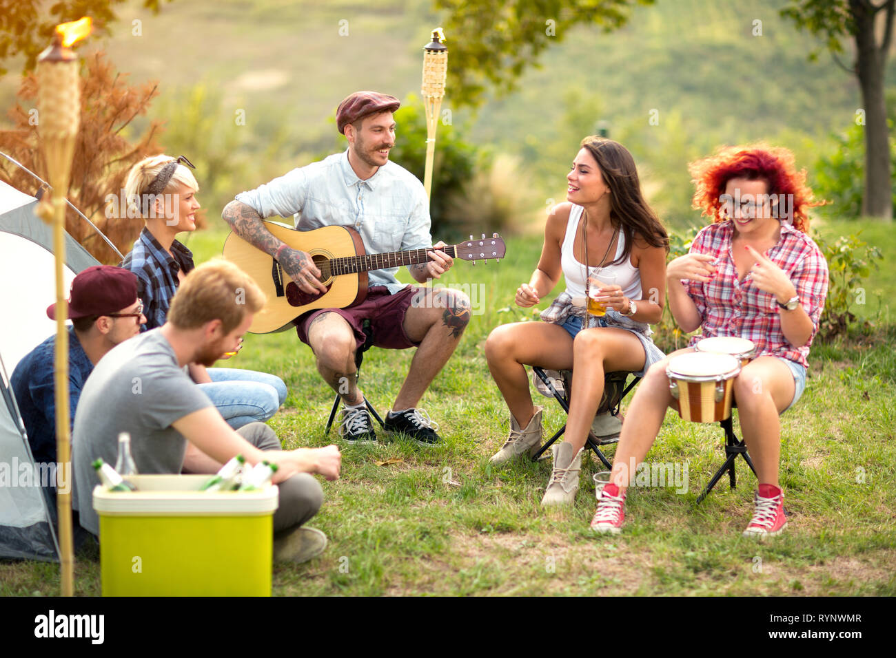 Hanging out in nature hi-res stock photography and images - Alamy