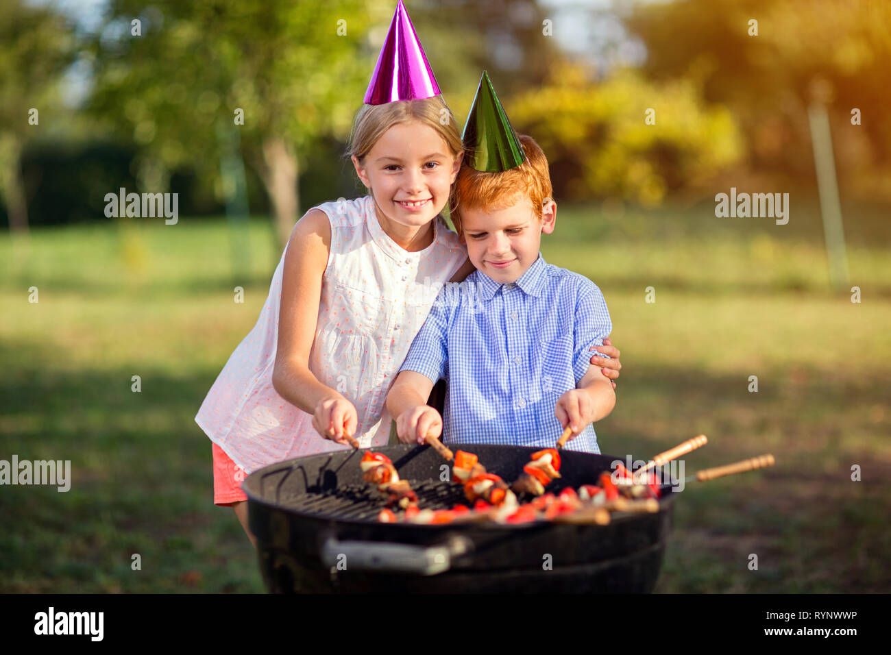 Happy children camp hi-res stock photography and images - Alamy