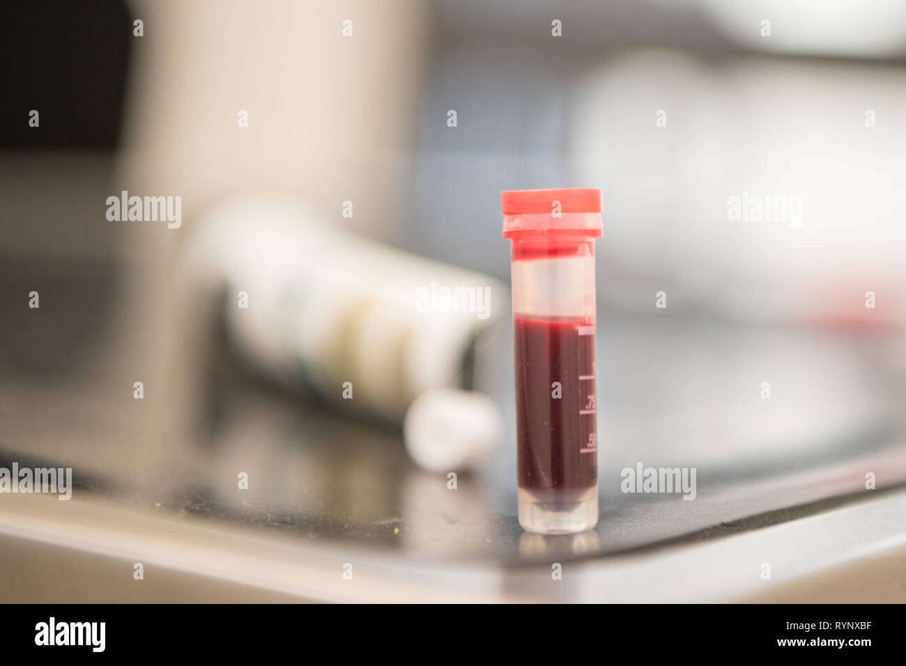 Blood serum hi-res stock photography and images - Alamy