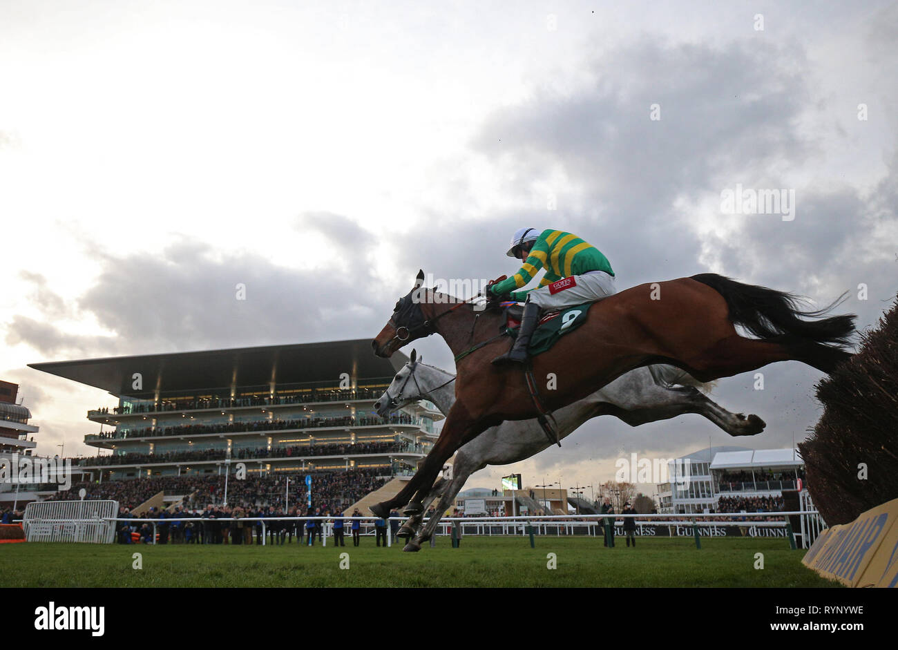 Any second now kim muir hi-res stock photography and images - Alamy