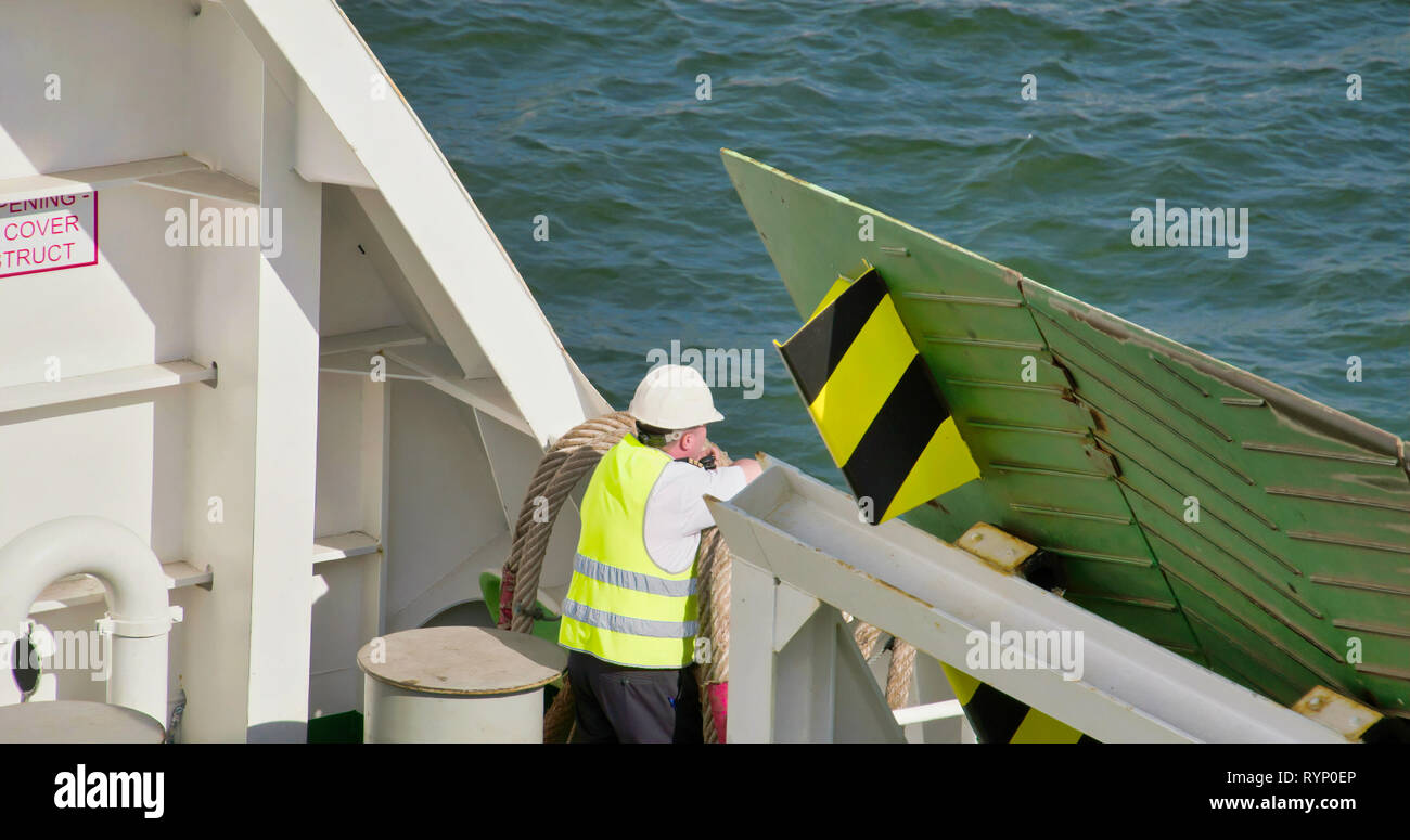 Pick ship container hi-res stock photography and images - Alamy