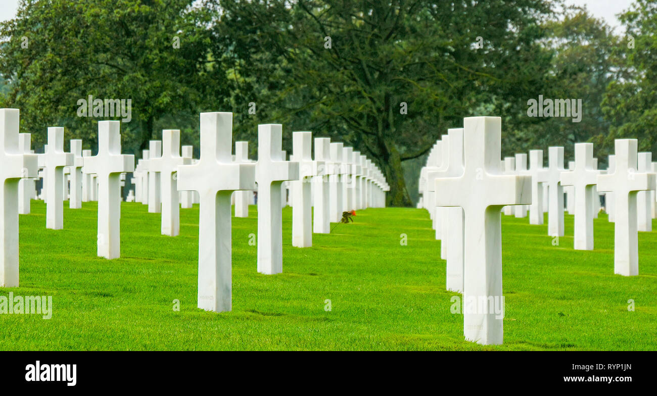 White crosses on the Normandy American Cemetery. This is where american ...