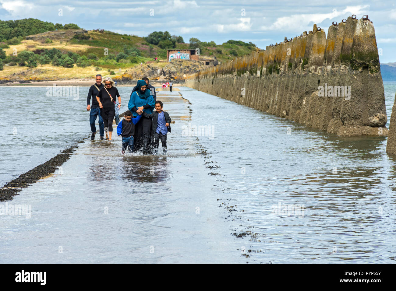 Incoming tide tidal hi-res stock photography and images - Alamy