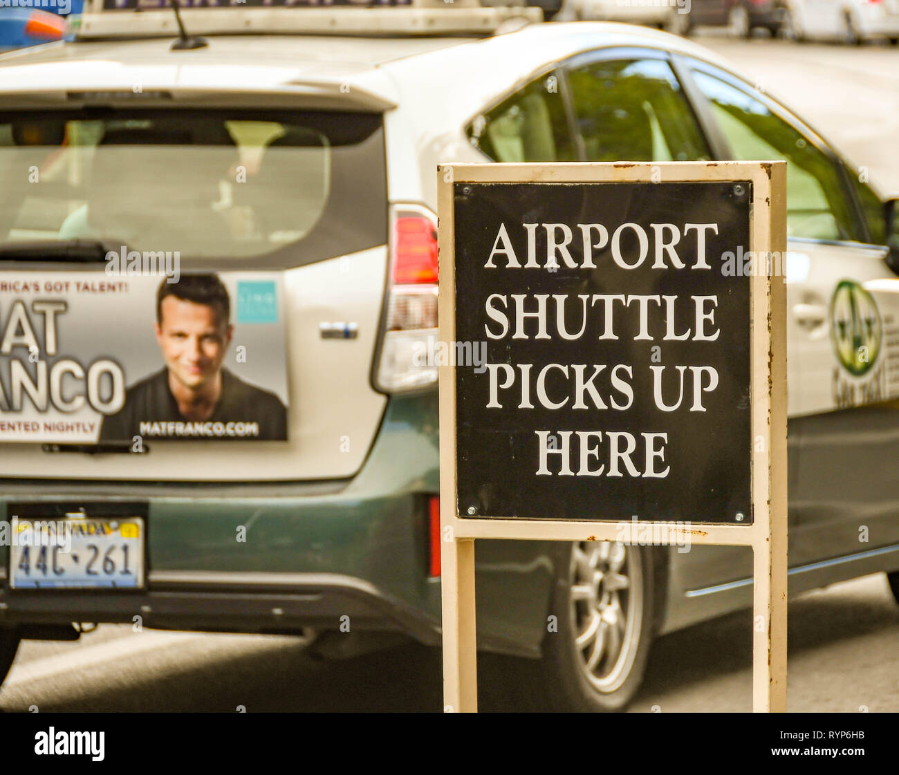 Airport notice board hi-res stock photography and images - Alamy