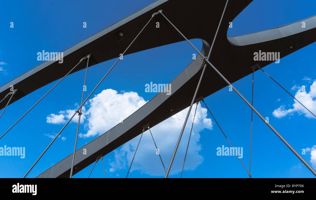 Sky bridge hi-res stock photography and images - Alamy