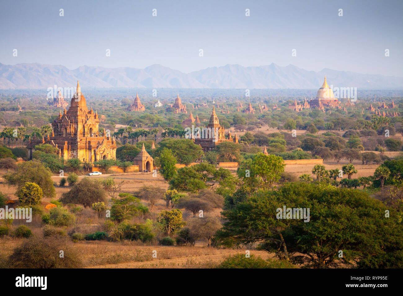 Iconic temples hi-res stock photography and images - Alamy