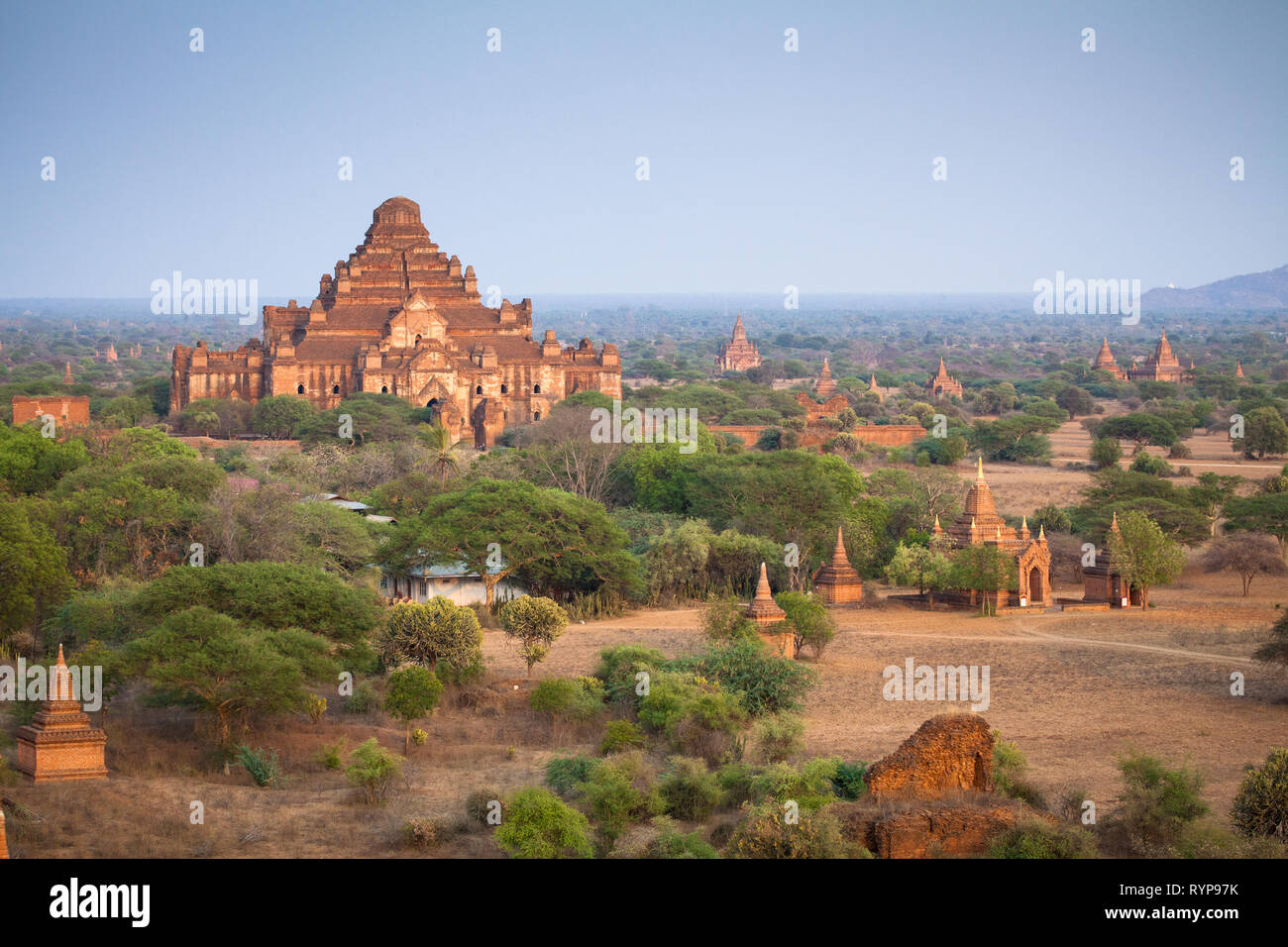 The landscape and temples of Bagan, Myanmar Stock Photo - Alamy