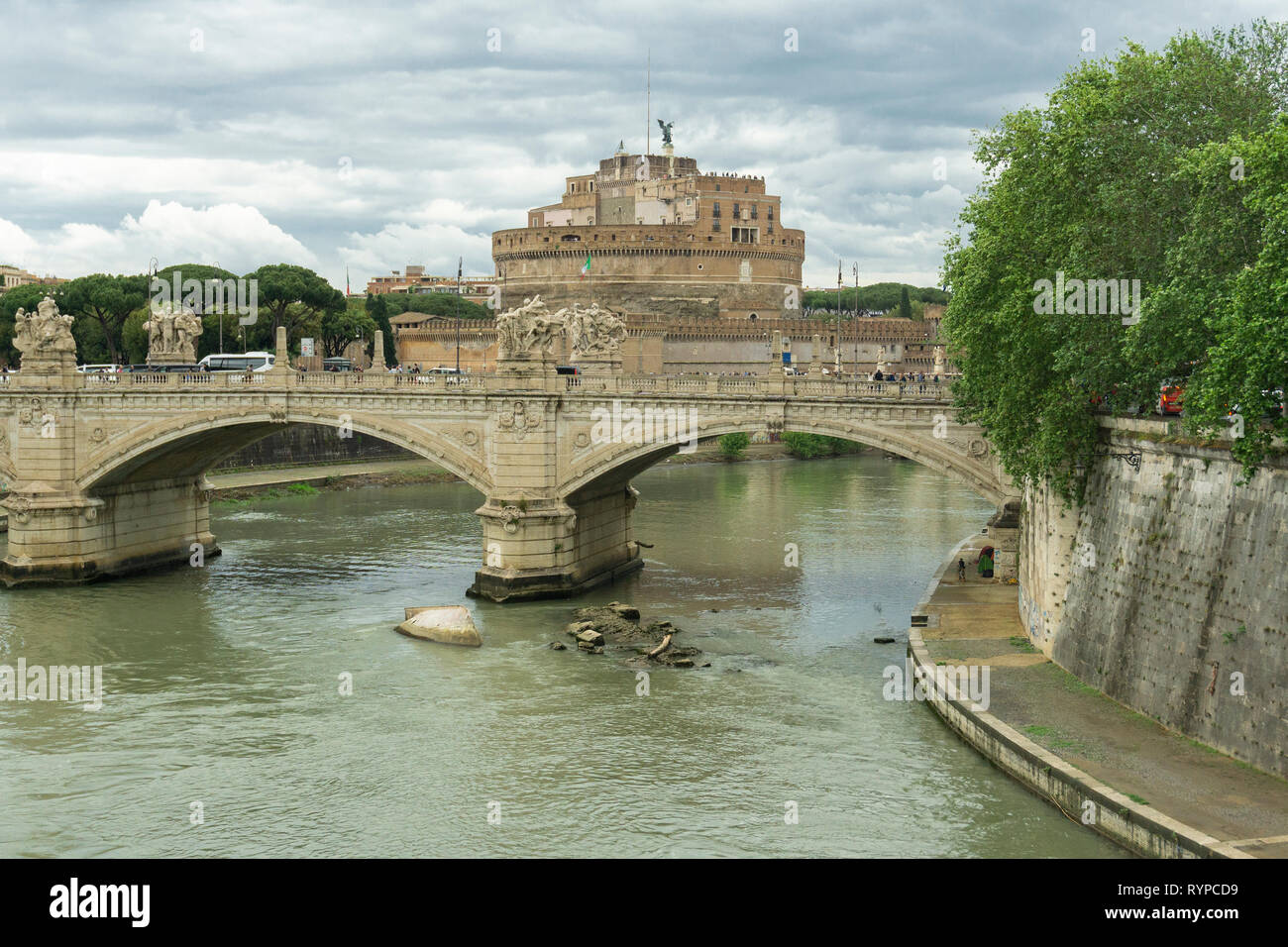 Famous bridge over the river tiber hi-res stock photography and images ...