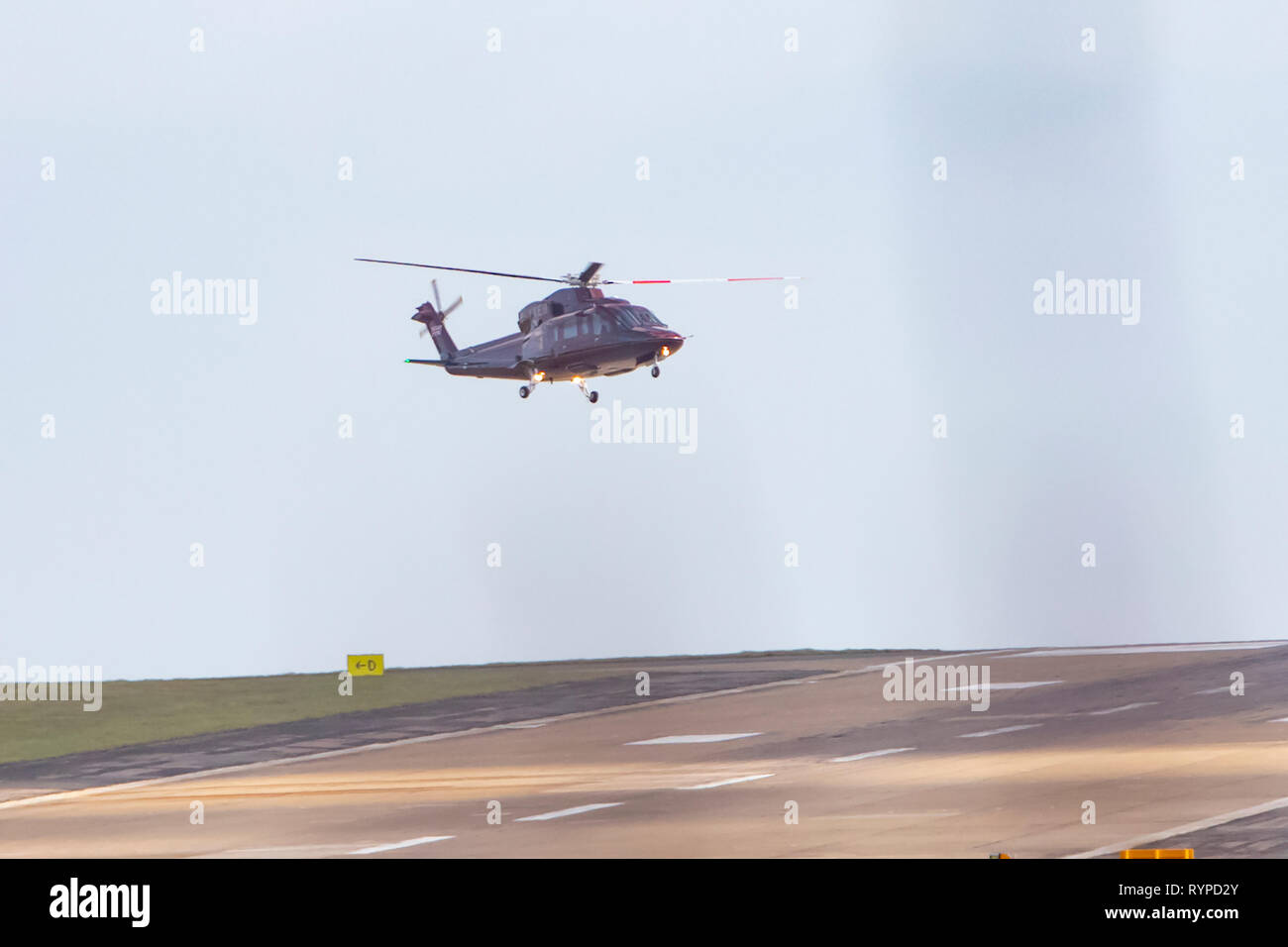 Prince edward royal helicopter hi-res stock photography and images - Alamy
