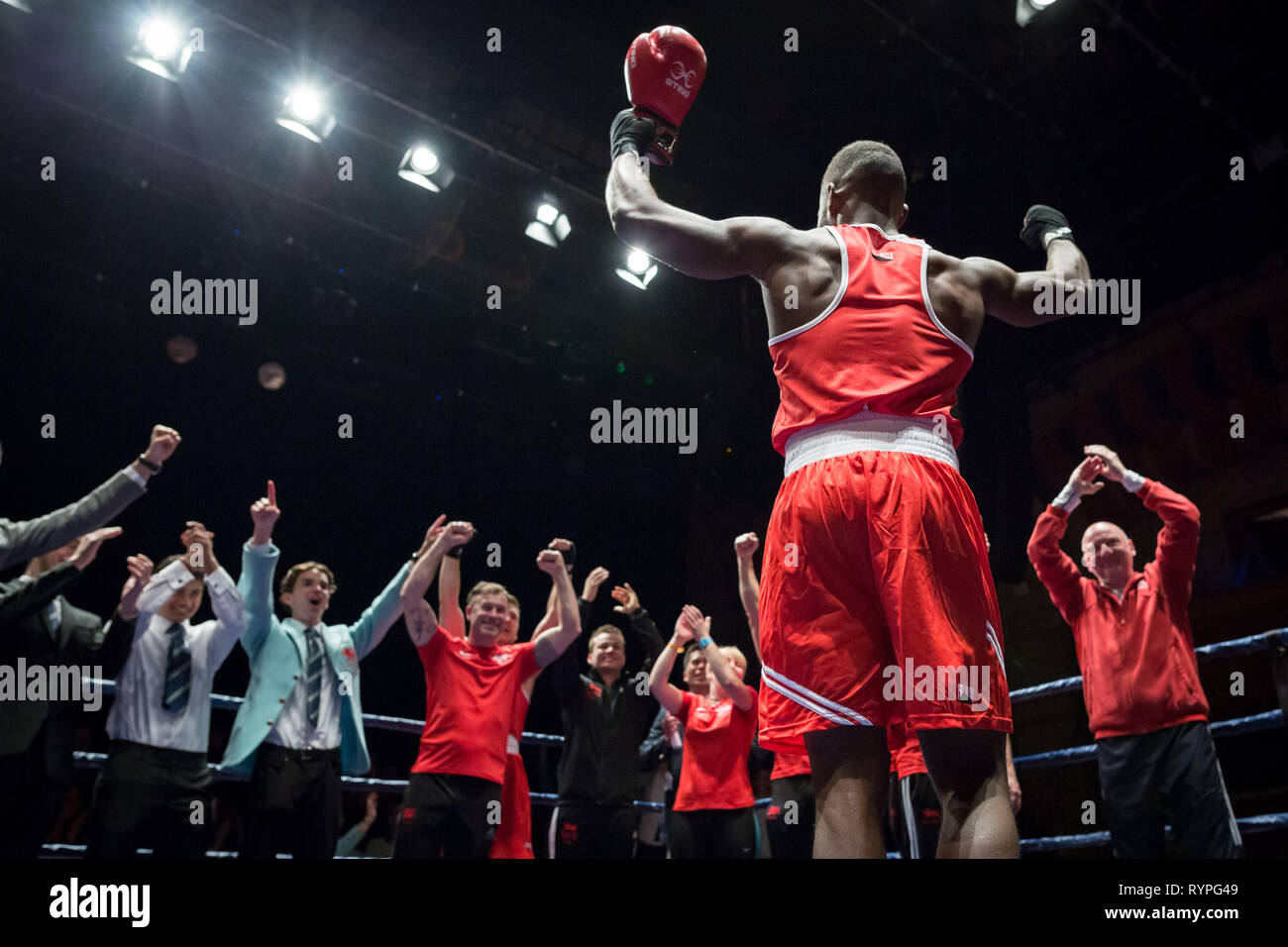 Cambridge, UK. 9th March 2019. Oxford vs Cambridge 112th Varsity Boxing ...