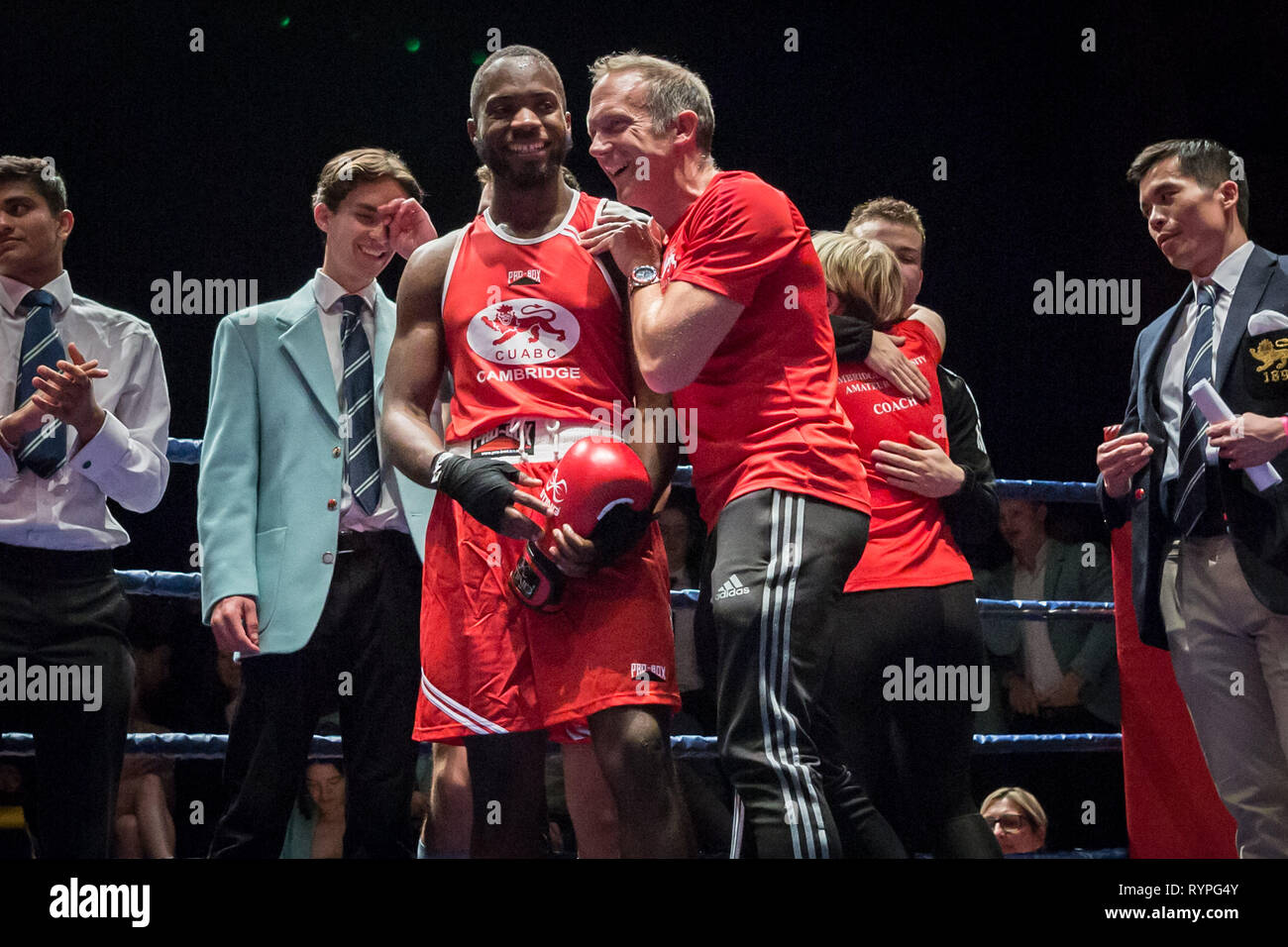 Cambridge, UK. 9th March 2019. Oxford vs Cambridge 112th Varsity Boxing ...