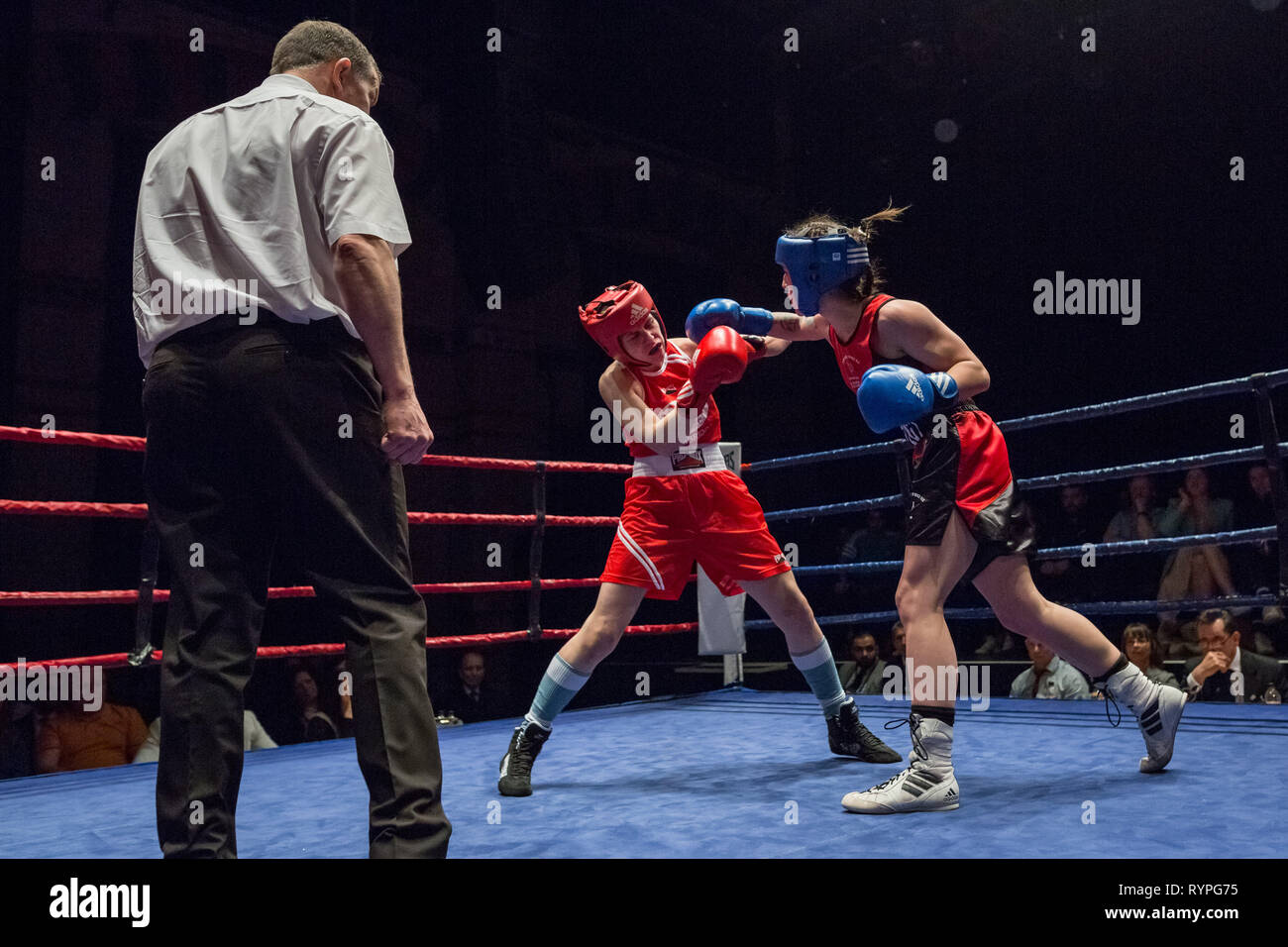 Cambridge, UK. 9th March 2019. Oxford vs Cambridge 112th Varsity Boxing ...