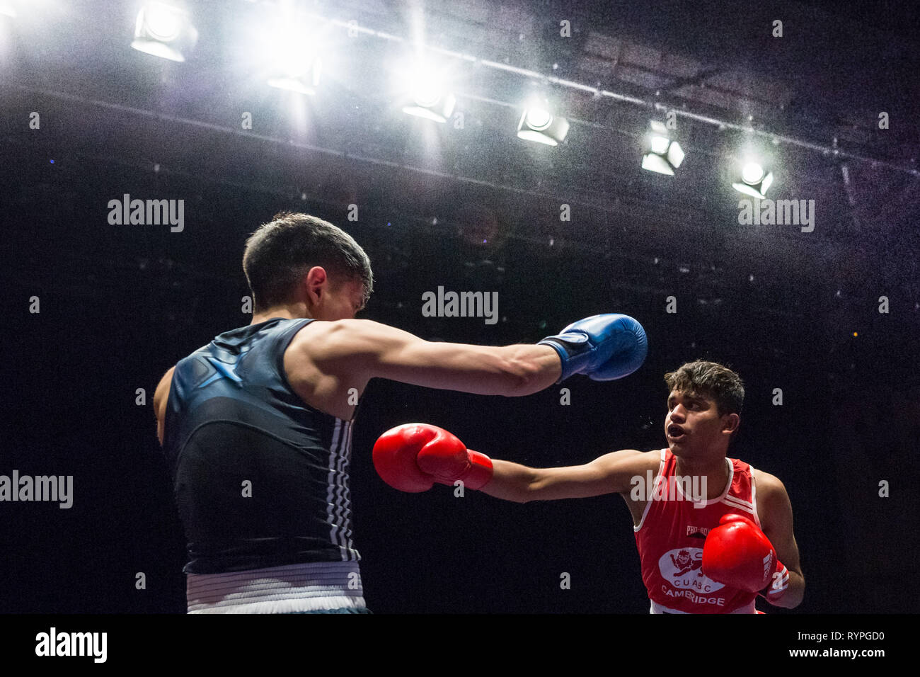 Cambridge, UK. 9th March 2019. Oxford vs Cambridge 112th Varsity Boxing ...