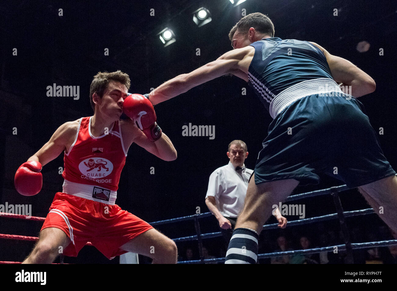 Cambridge, UK. 9th March 2019. Oxford vs Cambridge 112th Varsity Boxing ...