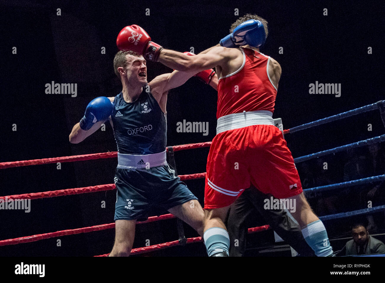 Cambridge, UK. 9th March 2019. Oxford vs Cambridge 112th Varsity Boxing ...