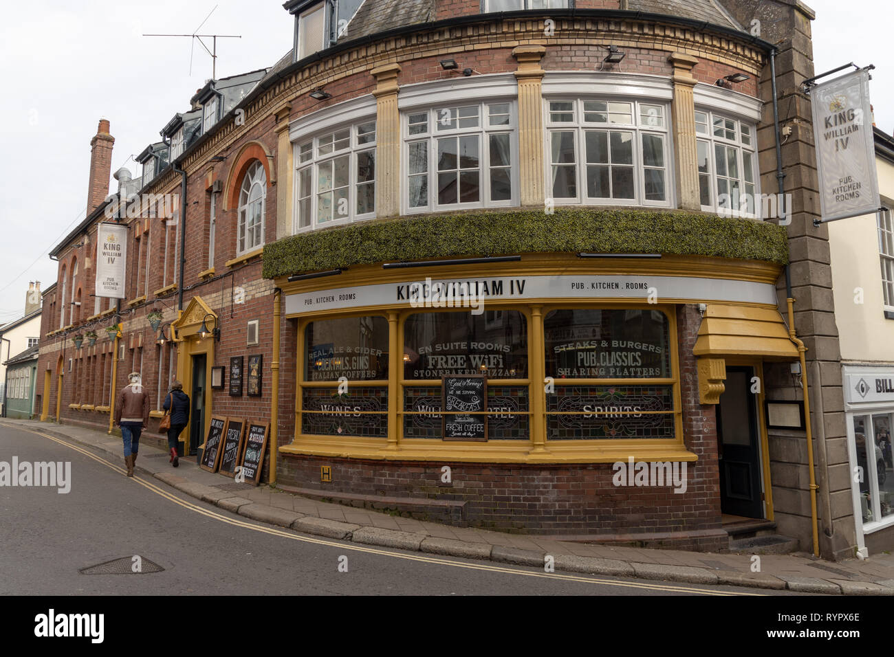 King William Pub, Totnes, Devon Stock Photo - Alamy