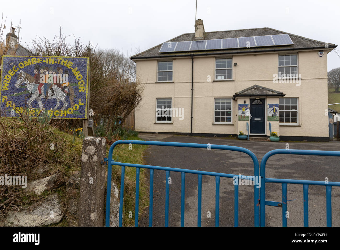 Dartmoor primary school hi-res stock photography and images - Alamy